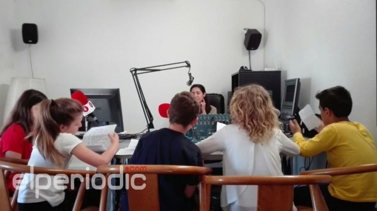 Los escolares de Almussafes conocen de cerca el mundo de la radio – El ...